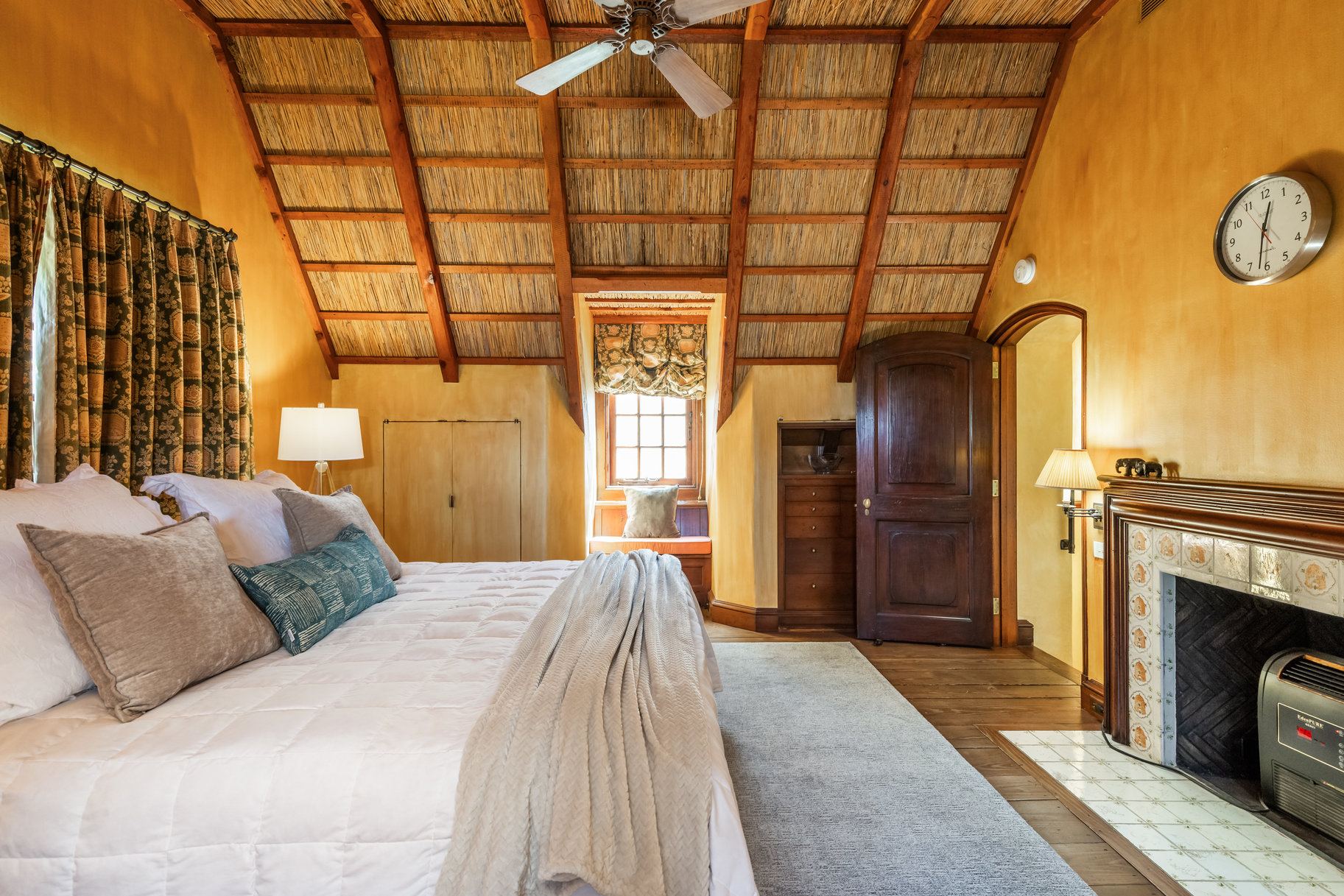 2621 E Providence Ct, Holladay, UT 84121