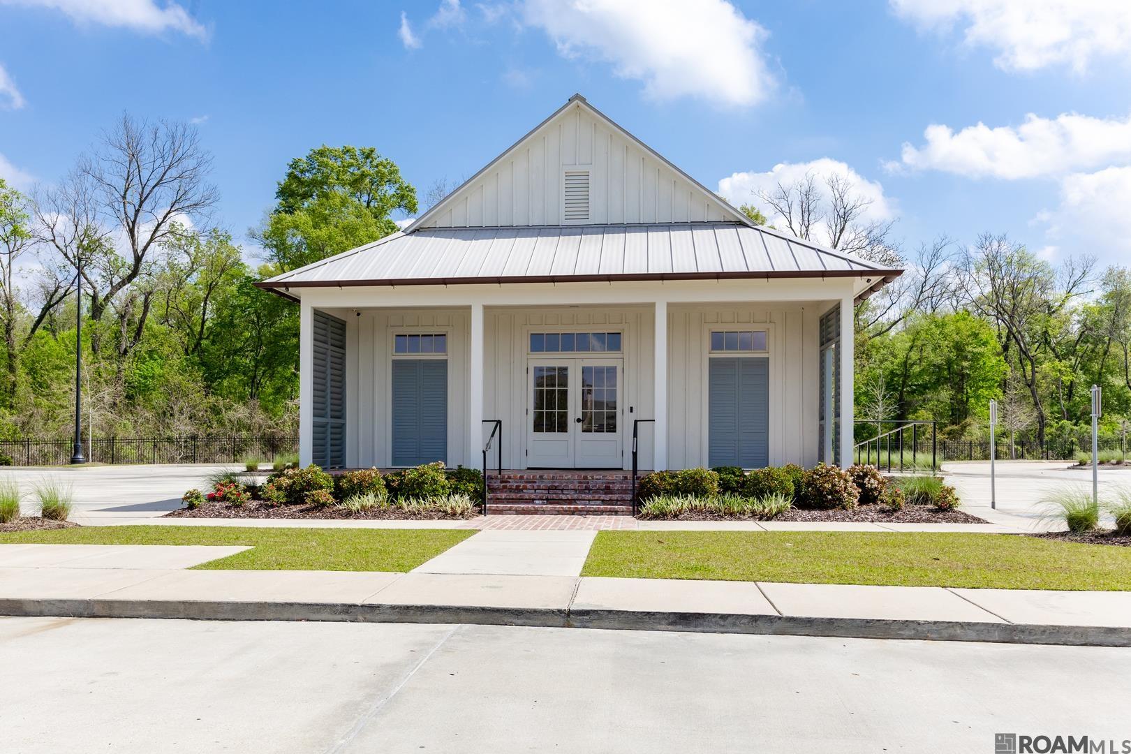 13857 Golden Holly Lane, LA 70810