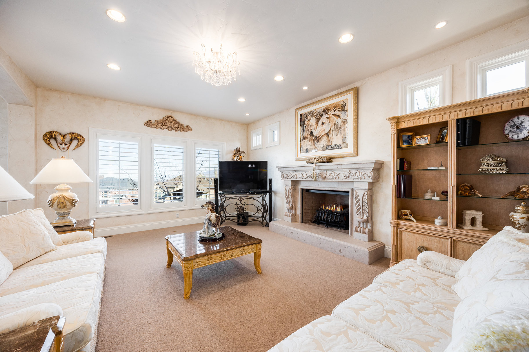 802 Eaglepointe Dr, North Salt Lake, UT 84054