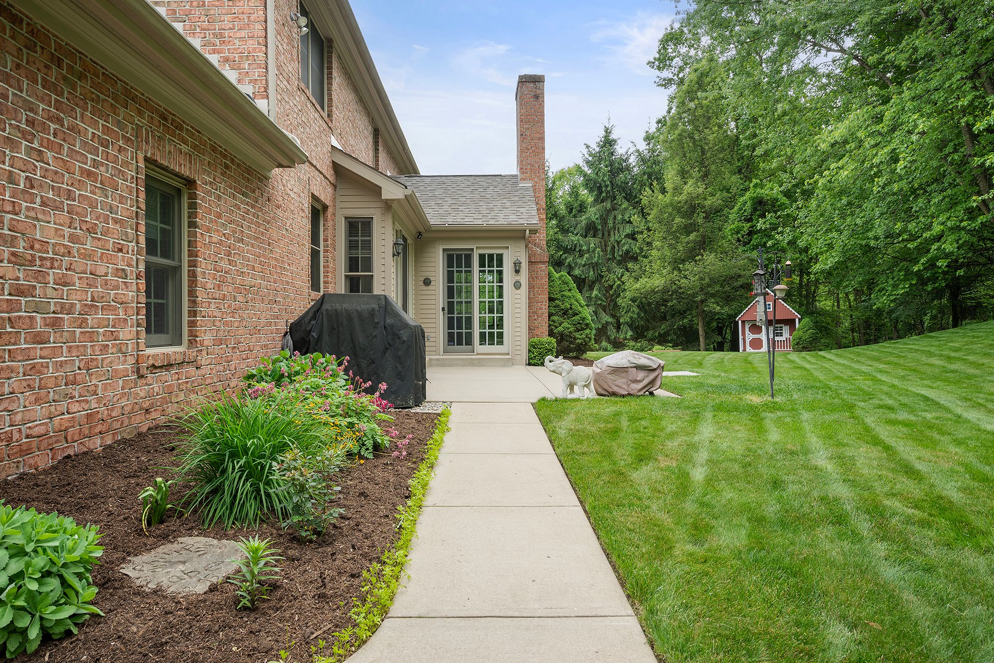 113 W Wild Cherry Dr, Mars, PA 16046