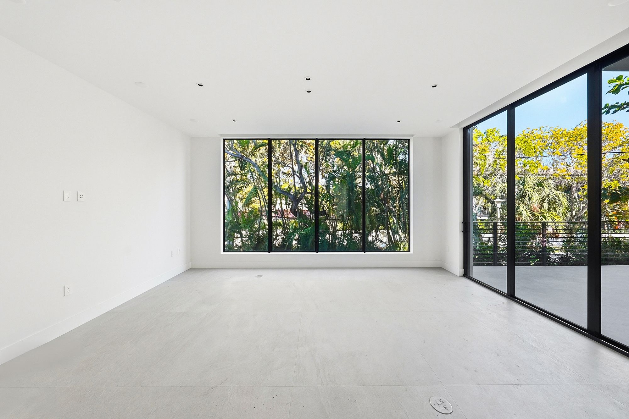 3551 Crystal Ct, Miami, FL 33133