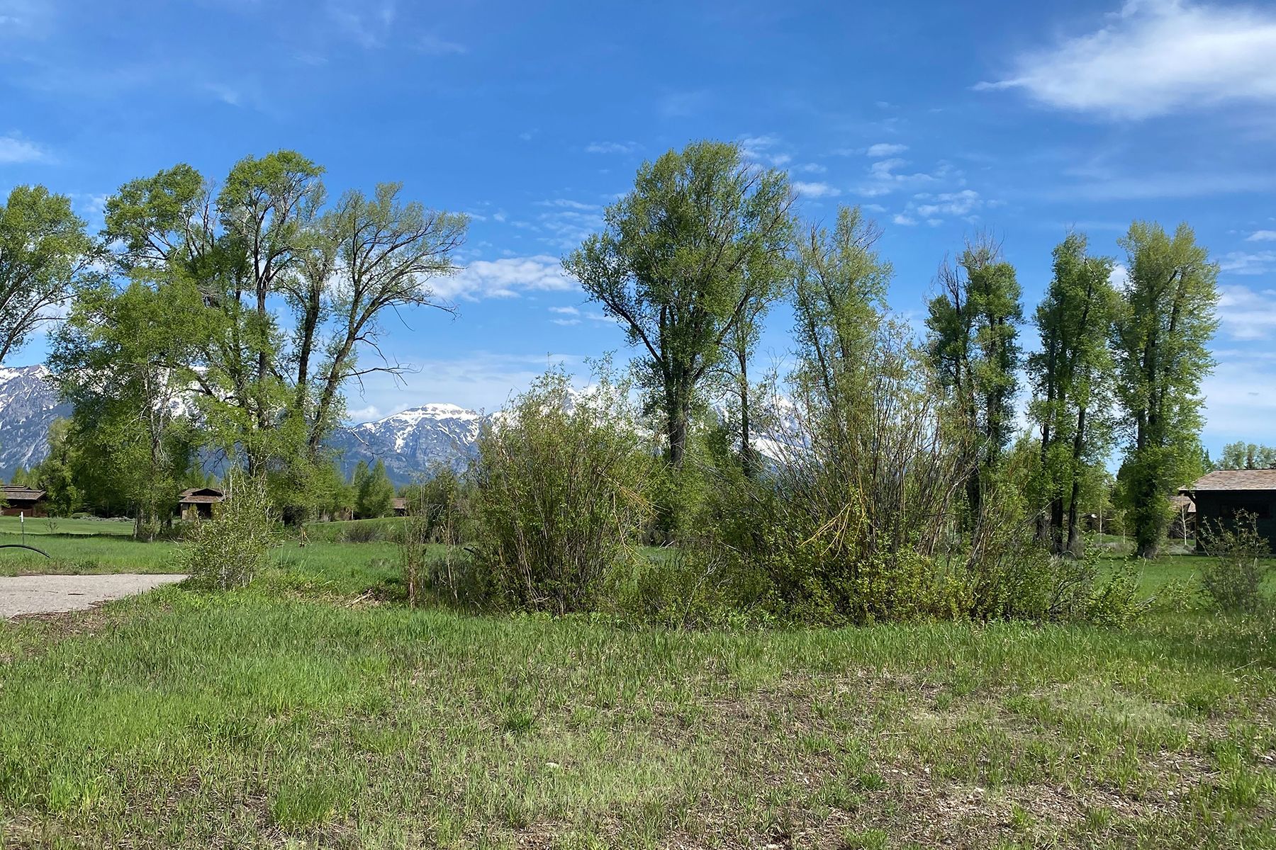 N Spring Gulch Rd, Jackson, WY 83001