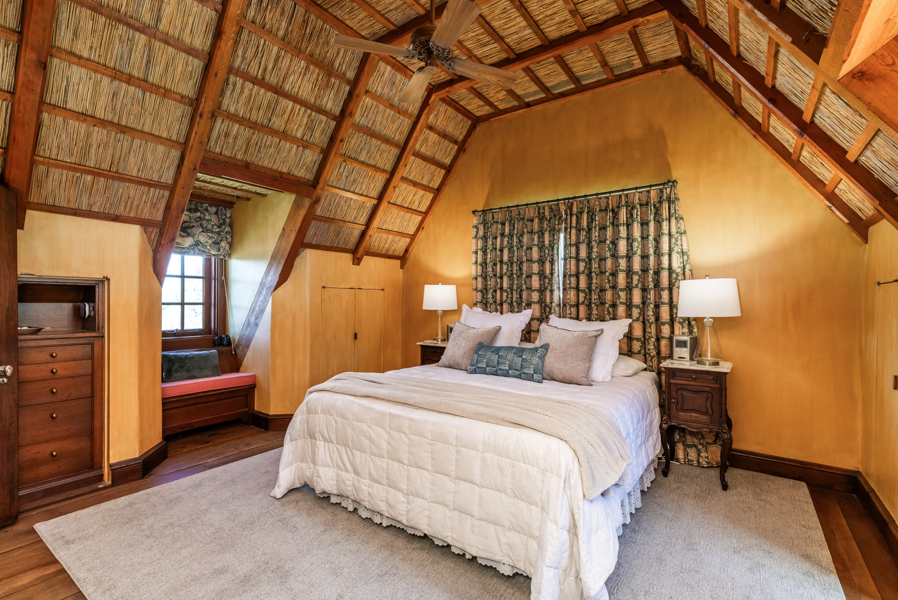 2621 E Providence Ct, Holladay, UT 84121