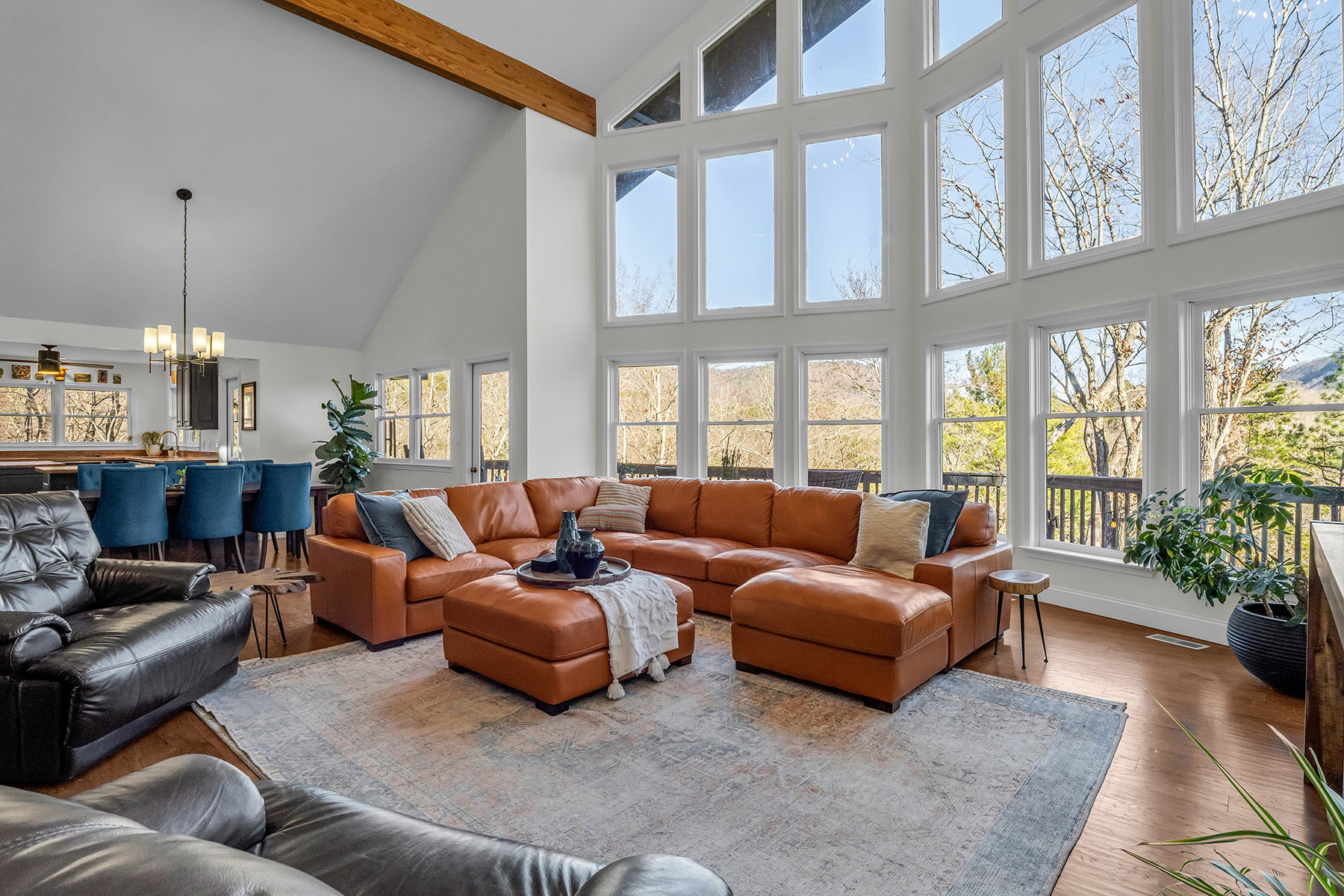 158 Rock Spring Ln, Lake Lure, NC 28746