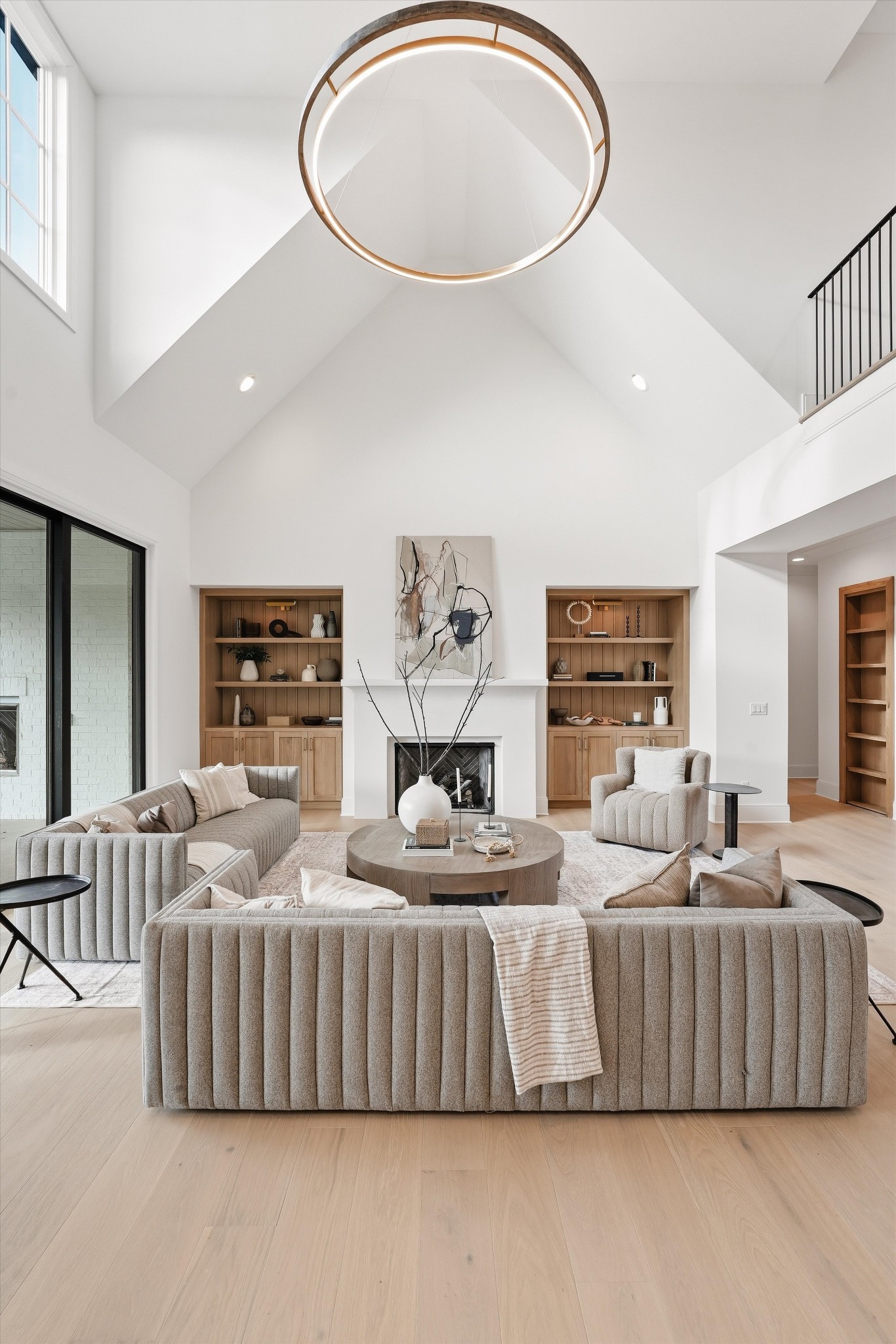 735 Richfield Dr, Nashville, TN 37205