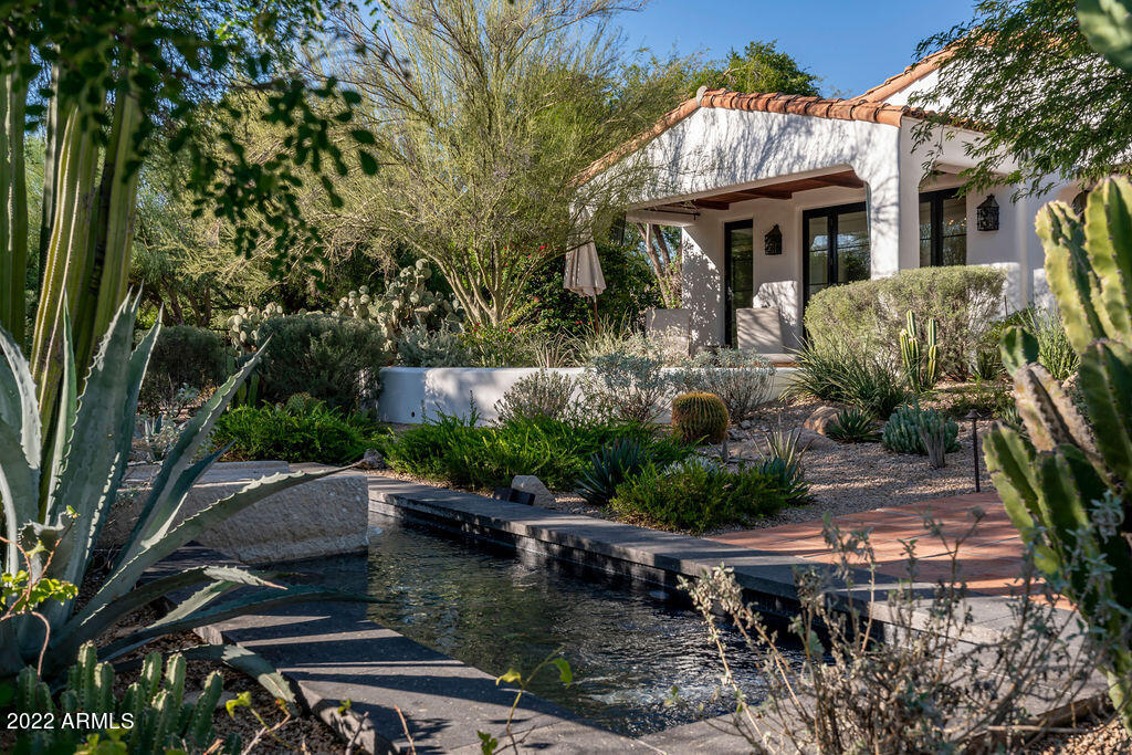 6723 N Desert Fairways Dr, Paradise Valley, AZ 85253