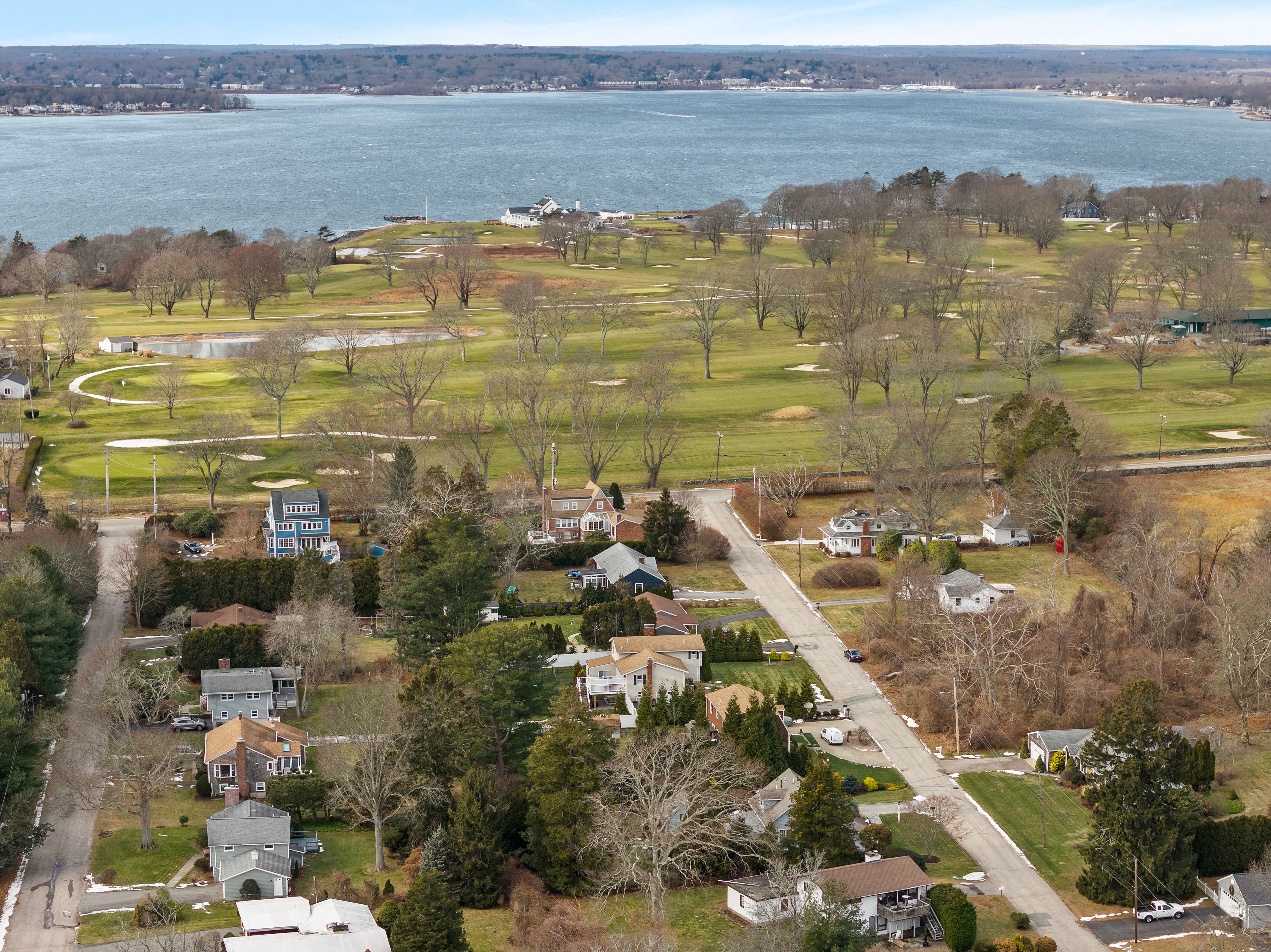 88 Hess Ave, Warwick, RI 02889