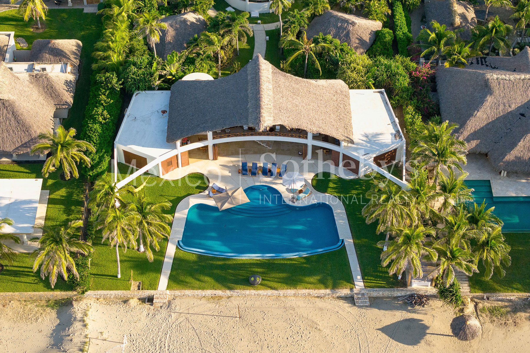 Los Naranjos 9 Santa María Colotepec, Puerto Escondido, Oaxaca, Mexico