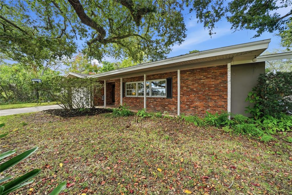 1868 Juarez Way S, St Petersburg, FL 33712