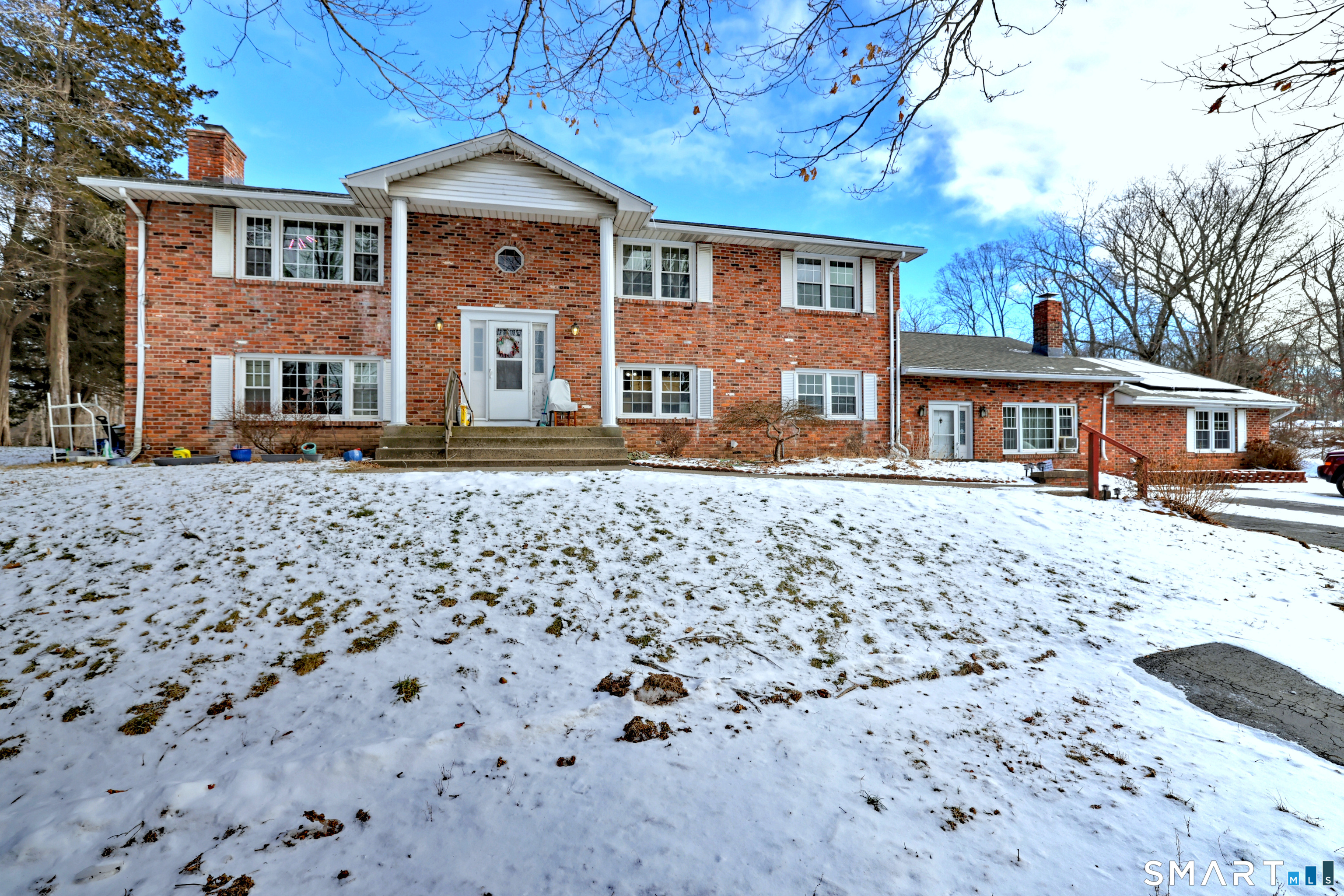 158 Leetes Island Rd, Branford, CT 06405