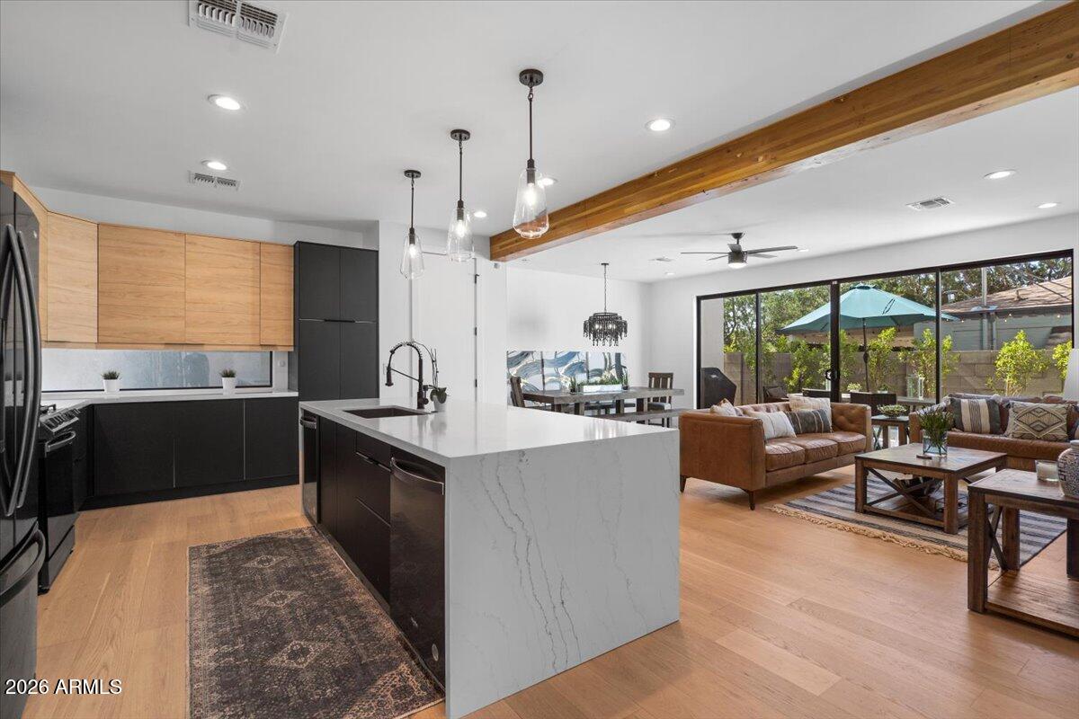 220 W Monterosa St, Phoenix, AZ 85013