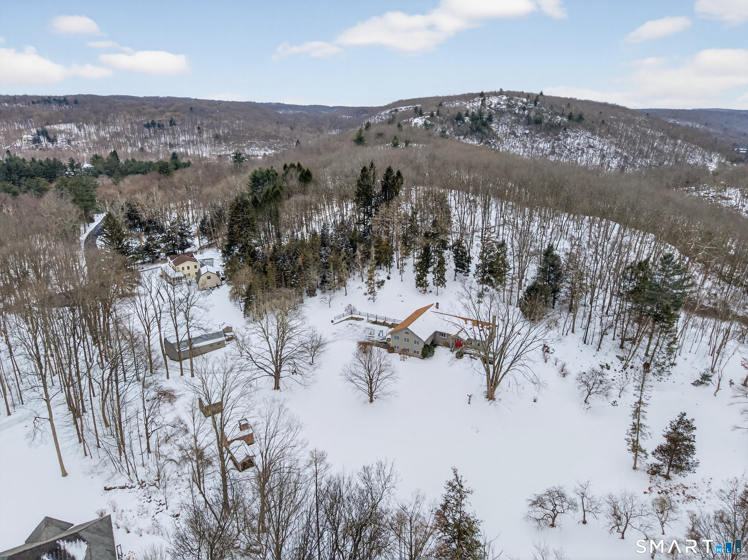 61 Edwards Rd, Bethany, CT 06524