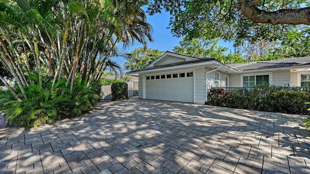 4810 Bay Shore Rd, Sarasota, FL 34234
