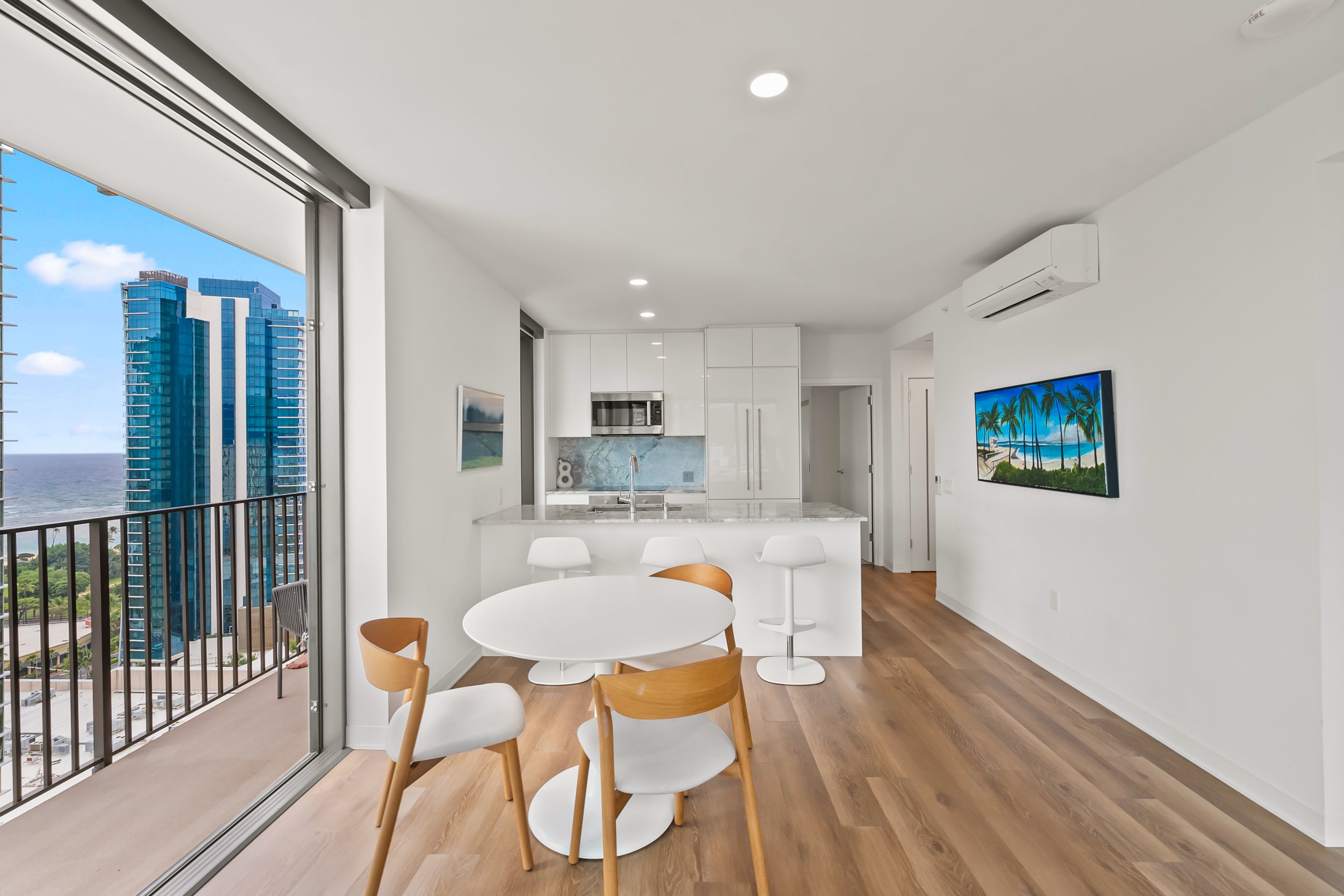 987 Queen St, Honolulu, HI 96814