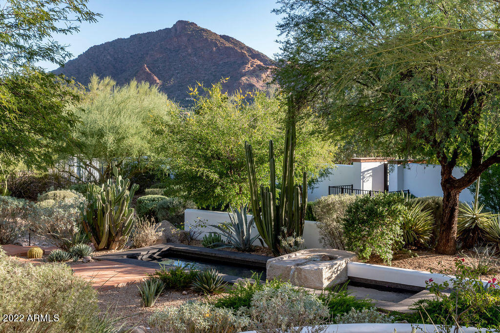 6723 N Desert Fairways Dr, Paradise Valley, AZ 85253