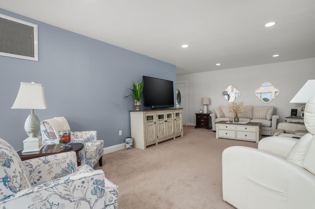 16493 Hicks Ln, Onancock, VA 23417