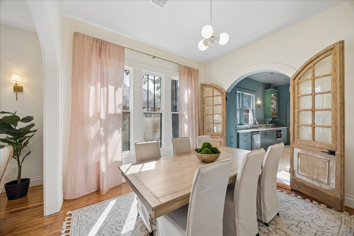 814 Omar St, Houston, TX 77009