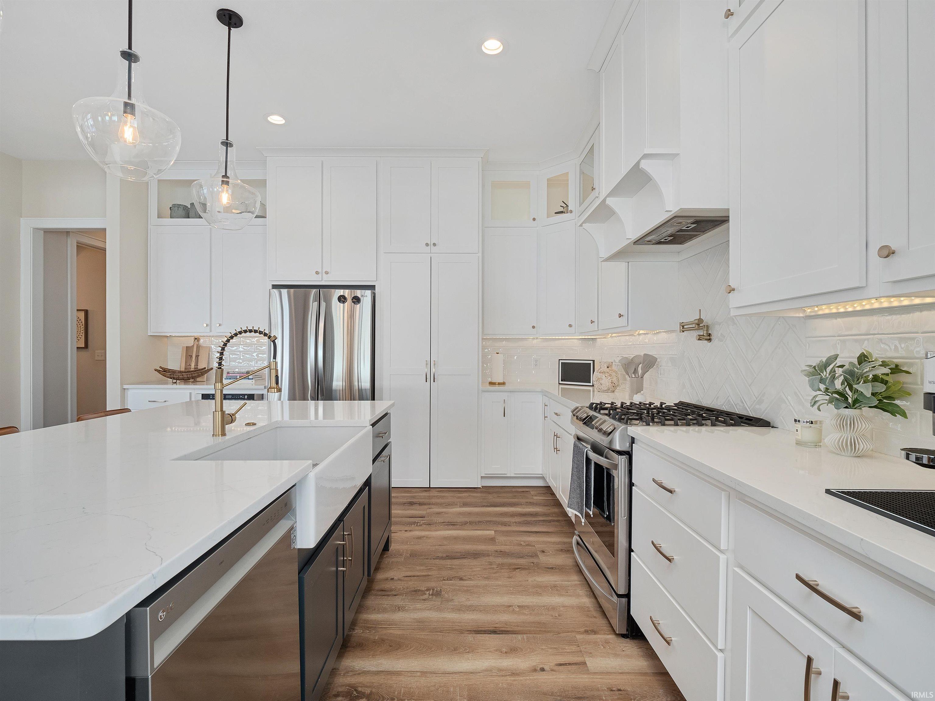 169 Anmer Hall, Fort Wayne, IN 46845