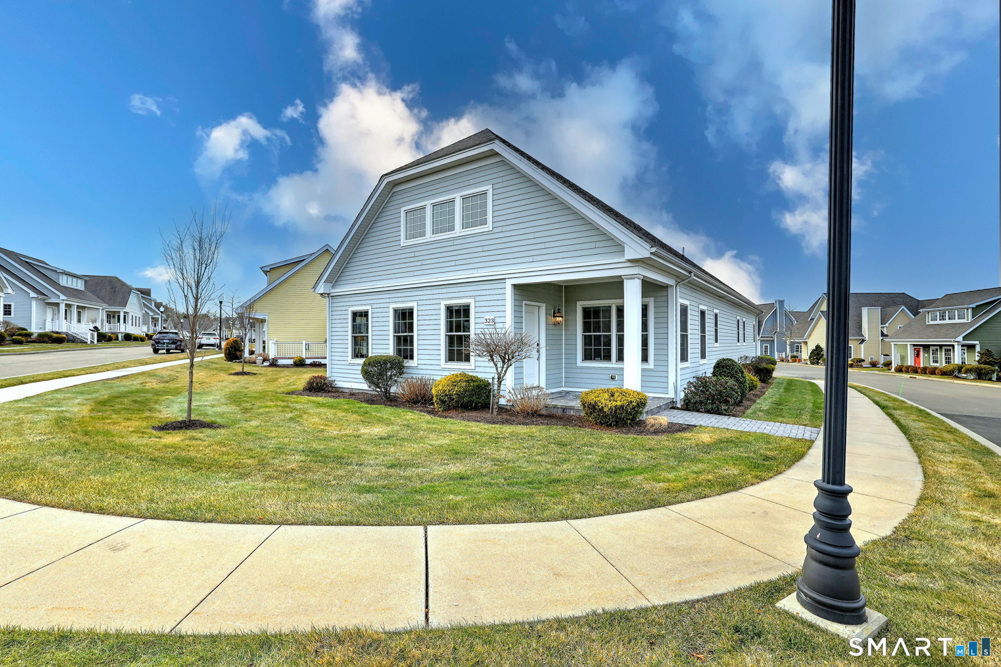 323 Goose Ln, Orange, CT 06477