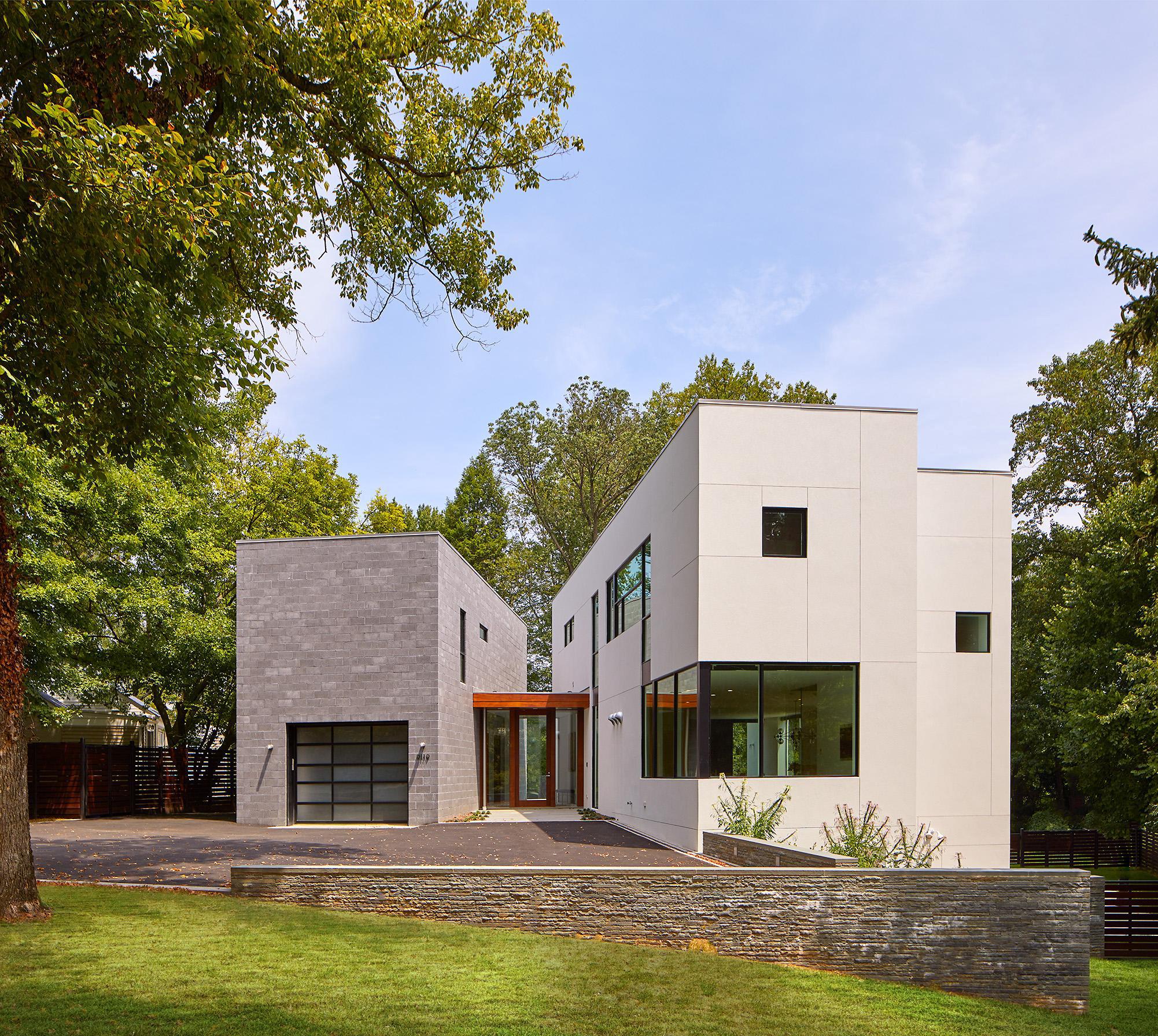 9119 Levelle Dr, Chevy Chase, MD 20815