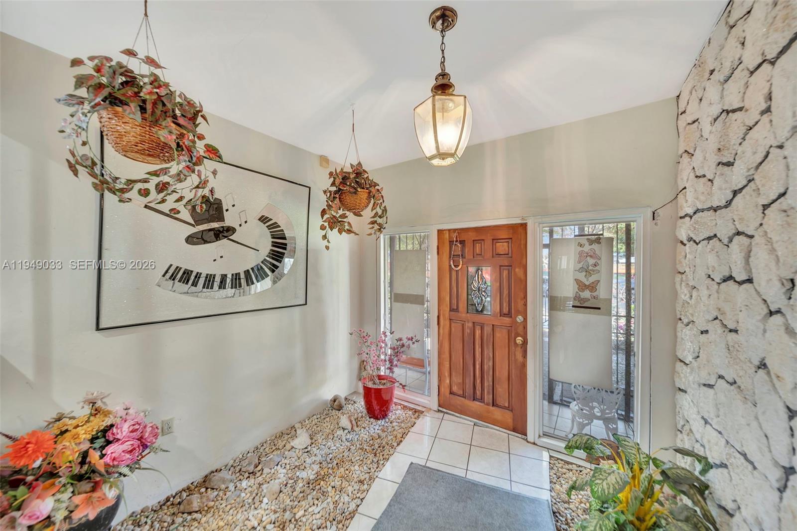 244 NW 43rd St, Miami, FL 33127