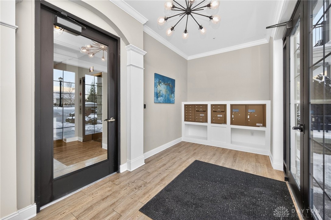 220 Vintage Club Dr, Cincinnati, OH 45249