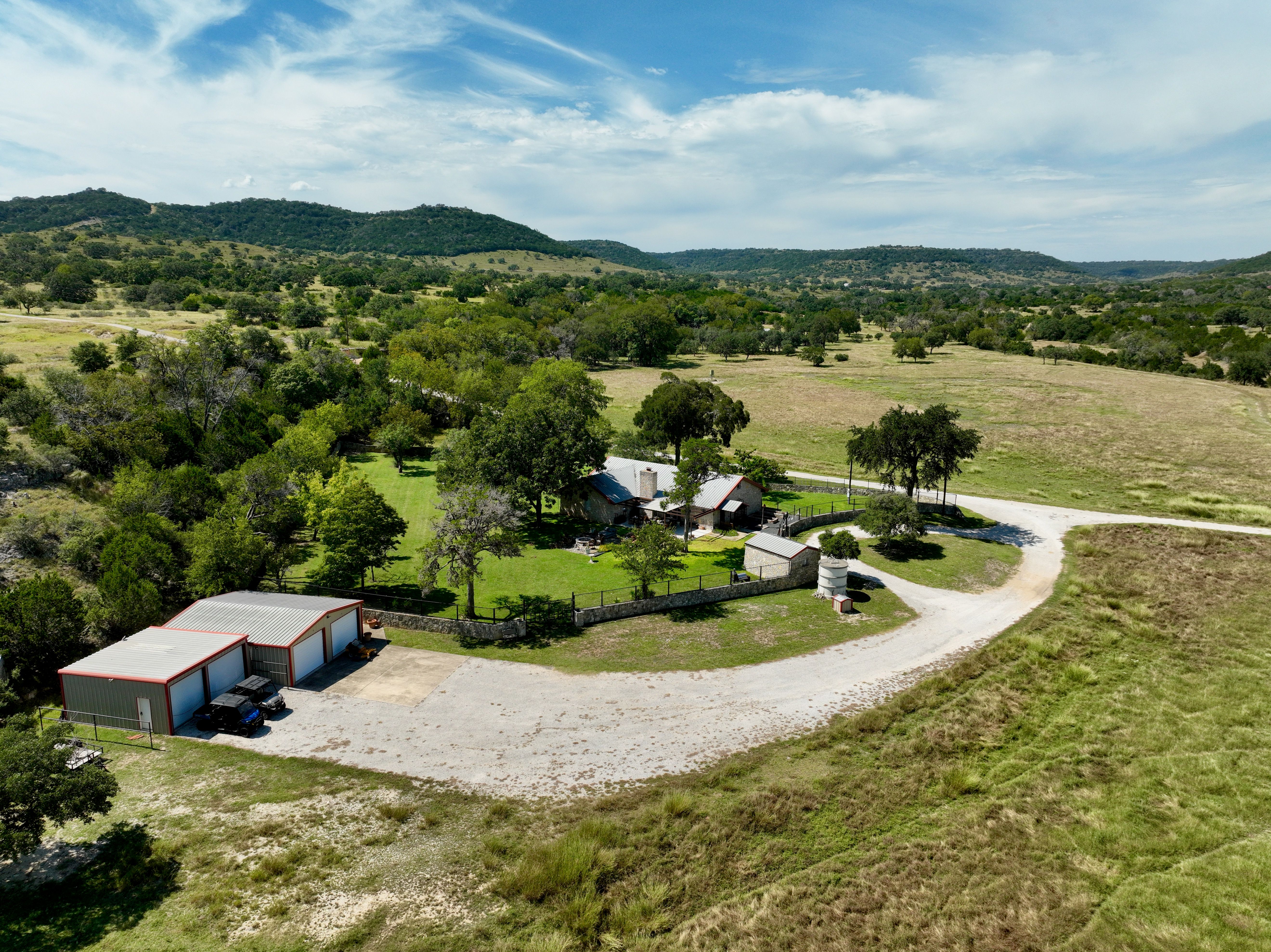 702 Bandera Blvd, Bandera, TX 78003-3400