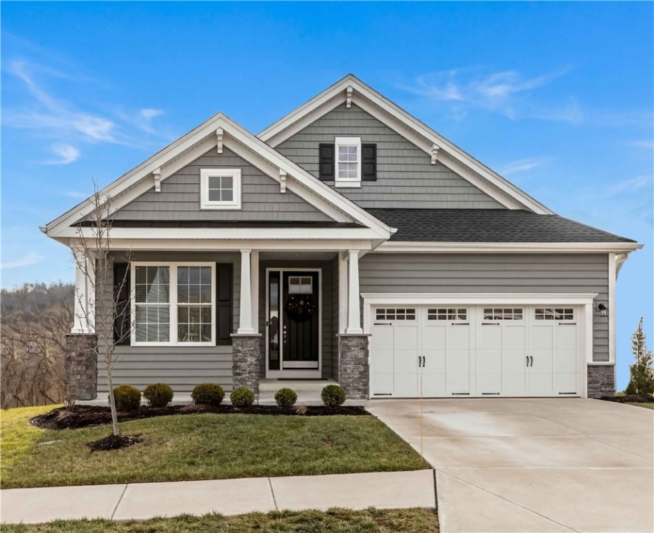 133 Liberty Blvd, Cecil, PA 15317