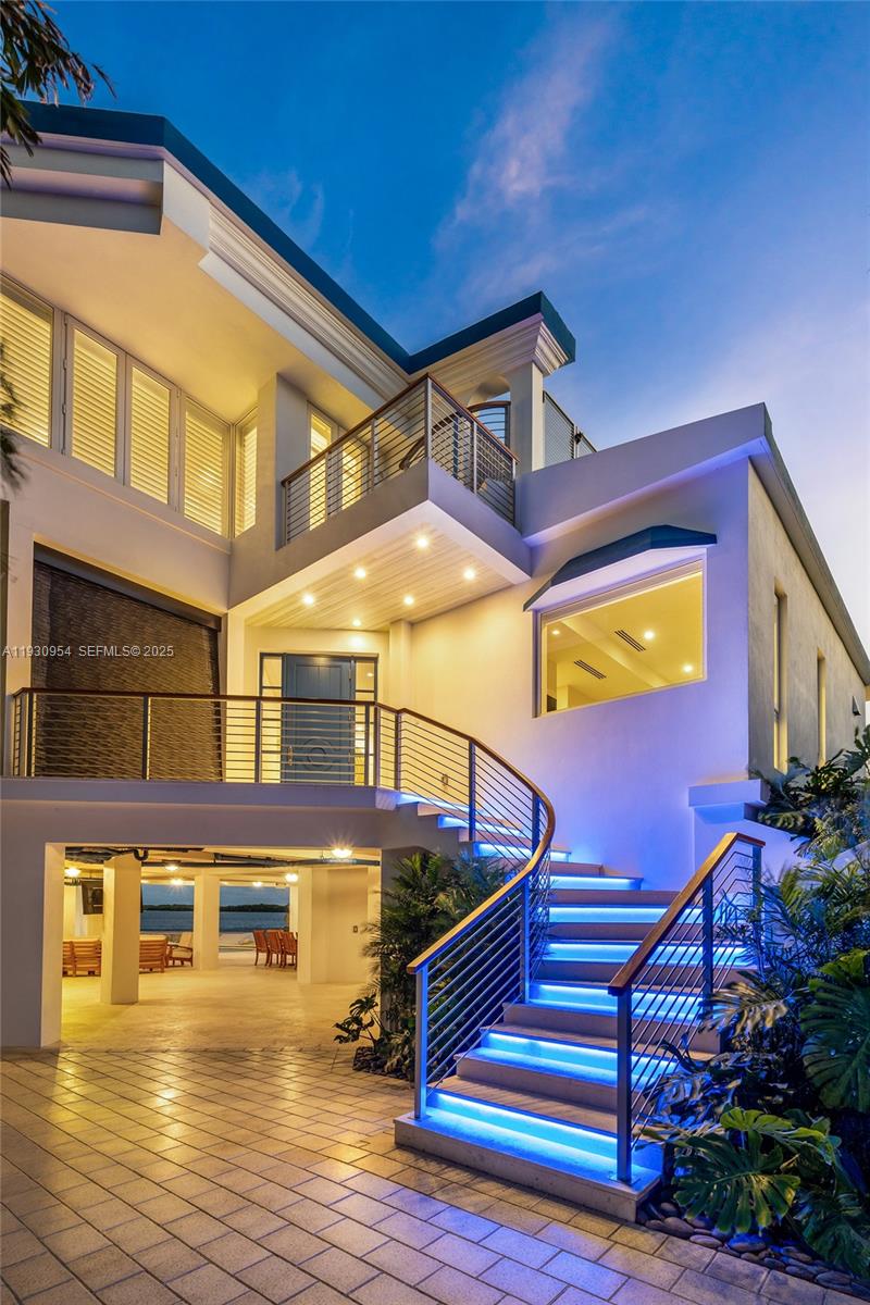 180 Pompano Dr, Key Largo, FL 33037