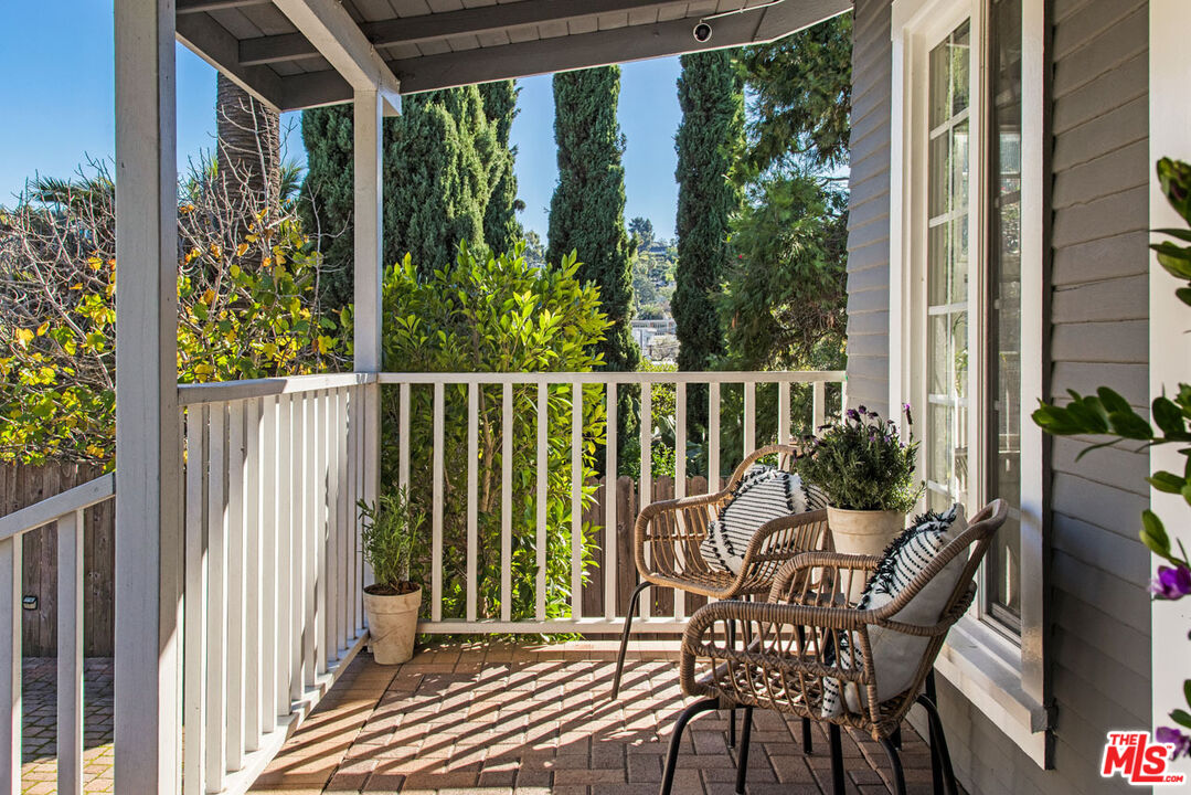 2415 Edgewater Terrace, Silver Lake, CA 90039