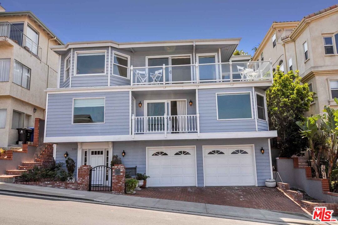 218 Montreal St, Playa Del Rey, CA 90293-7736