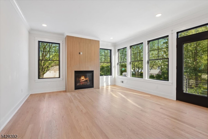 32 Felch Rd, Florham Park, NJ 07932